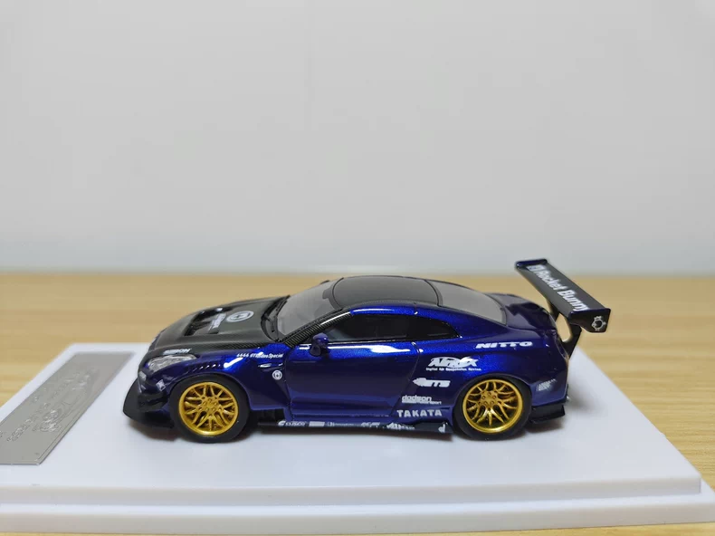 RR Model 1:64 Resin Nissan GT-R R35 LBWK Blue - Pablos Diecast Garage